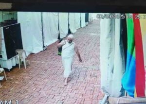 Delhi Police arrest accused in theft of Rs 1 cr gold Kalash from Red ...