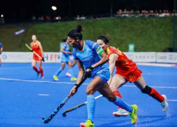 Indian Women's Hockey Team lose 2-3 in a tight fourth game to draw the ...