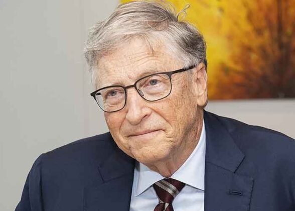 Bill Gates visits Real Time Governance Society Centre at Andhra ...