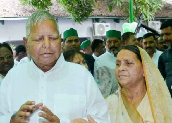 Delhi court frames charges against Lalu Prasad, family in land-for-job ...