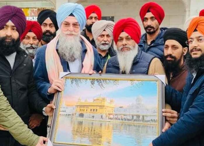 Punjab Vidhan Sabha Speaker Kultar Singh Sandhwan Pays Obeisance at Sri ...